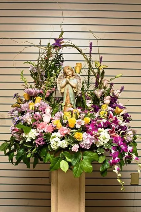 Angelica | Staten Island (NY) Flower Delivery | Moravian Florists
